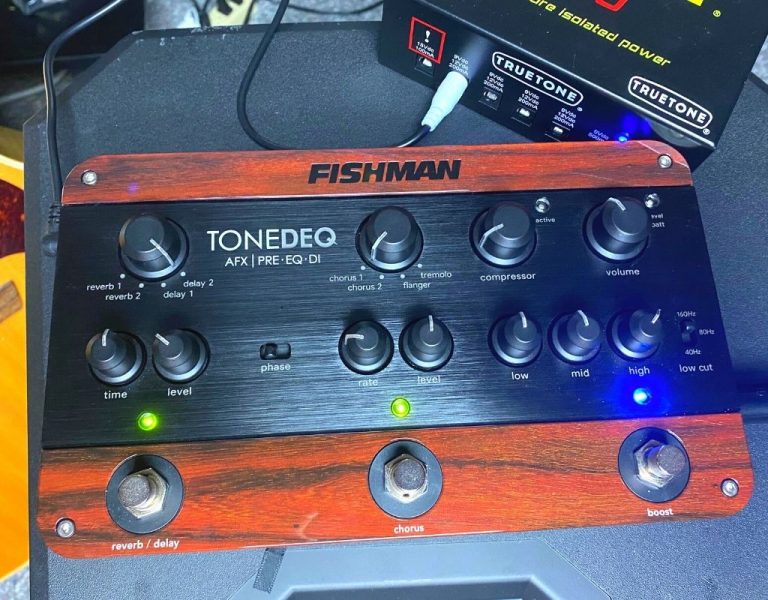 Beginner's Guide to Equipment Needed for Live Solo Acoustic Performance ...