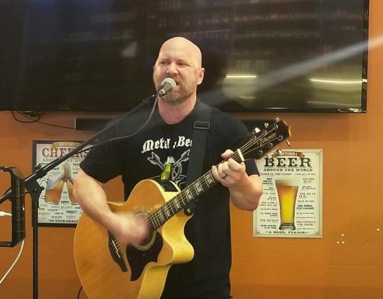 Beginner's Guide to Equipment Needed for Live Solo Acoustic Performance ...